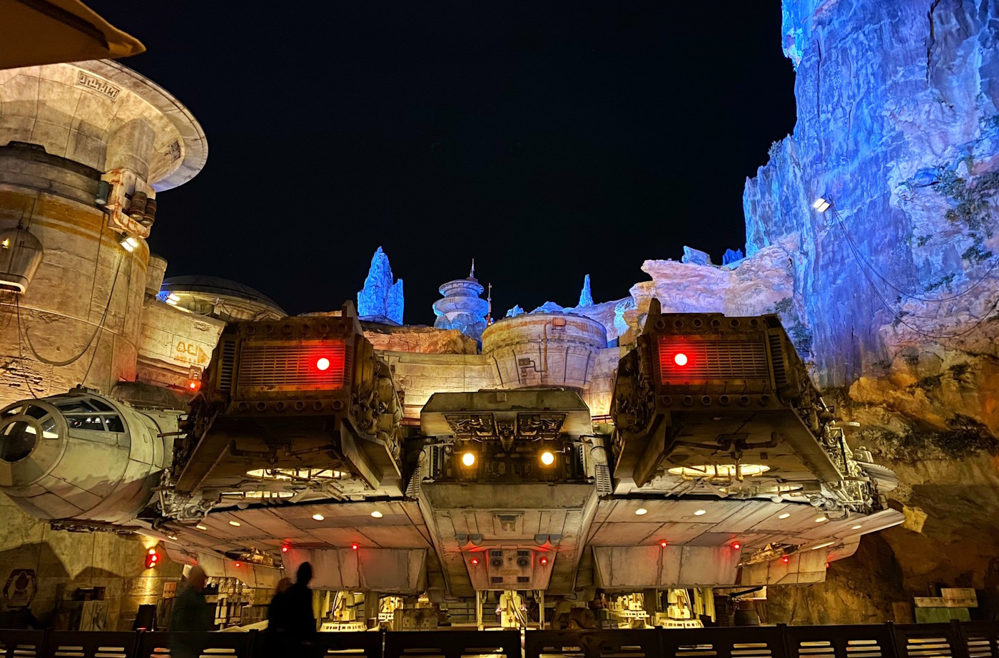 Millennium Falcon: Smugglers Run Was Originally Designed to Have 5 ...